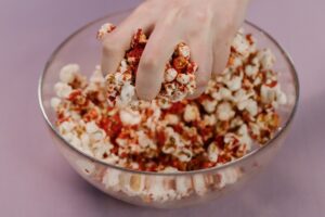 How To Get Rid Of Burnt Popcorn Smell in Your House (7 Easy Steps)
