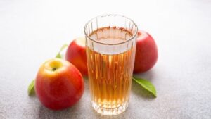 7 Best Homemade Juice for Babies & Toddlers (With Recipes)