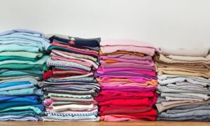 How To Use Fabric Stiffener (7 Practical Methods)